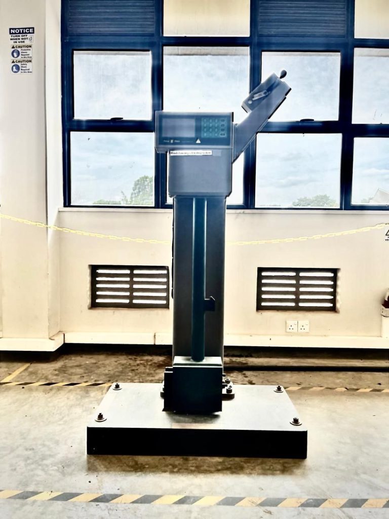 HEAVY STRUCTURAL LABORATORY – Faculty of Engineering, University of Jaffna