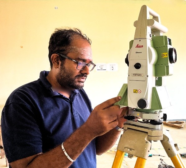 SURVEYING LABORATORY – Faculty of Engineering, University of Jaffna