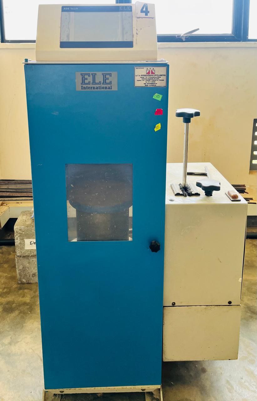 CONCRETE LABORATORY – Faculty of Engineering, University of Jaffna