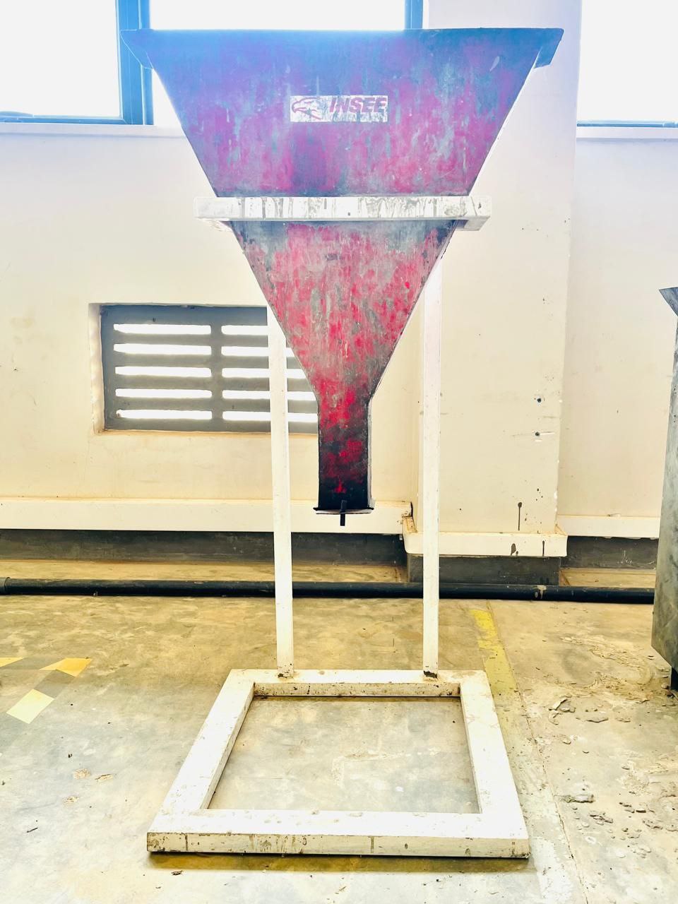 CONCRETE LABORATORY – Faculty of Engineering, University of Jaffna