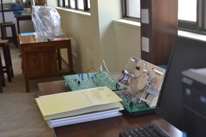 Control System and Robotics Laboratory - Faculty of Engineering ...