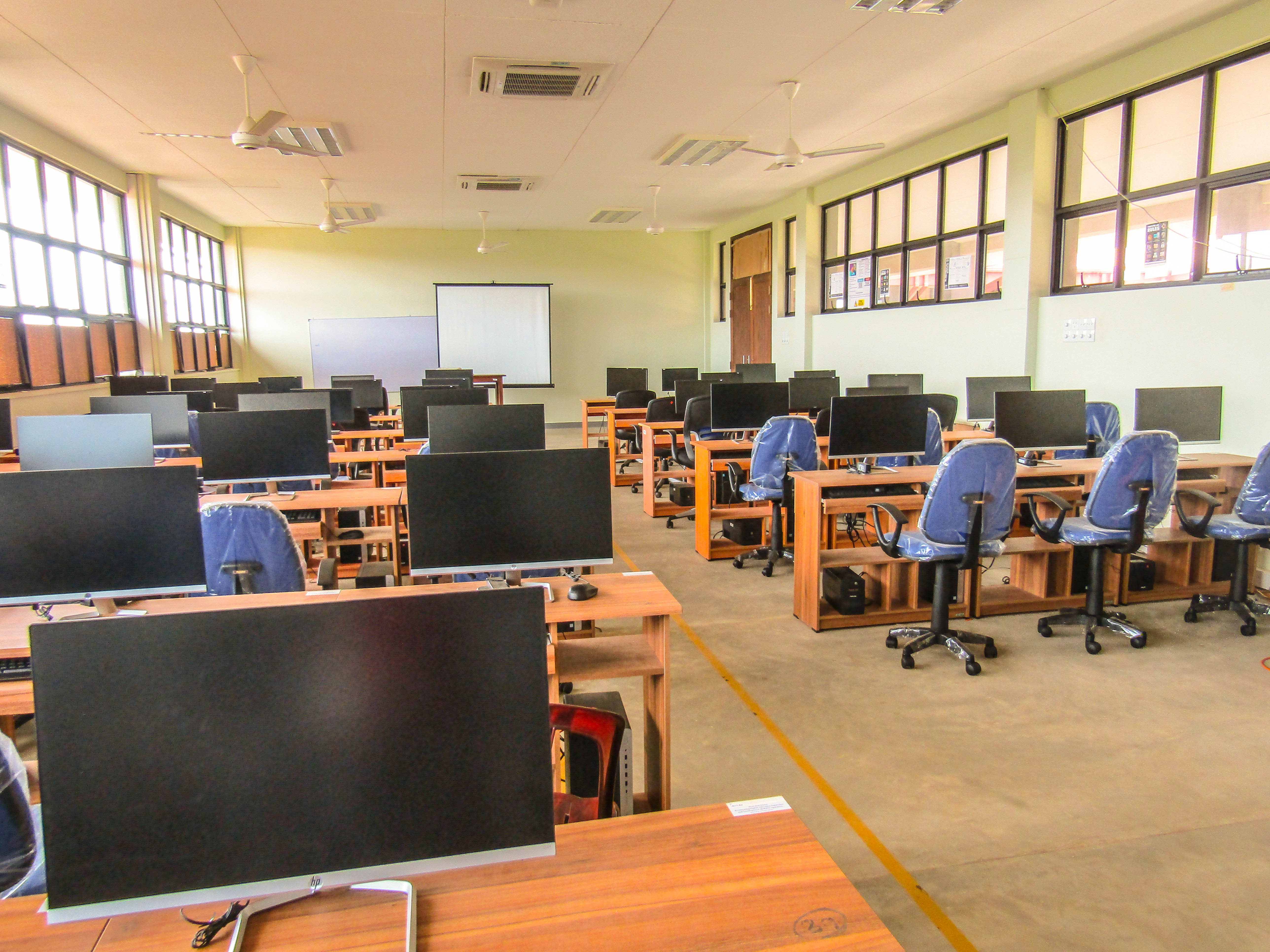 Simulation Laboratory - Faculty of Engineering, University of Jaffna